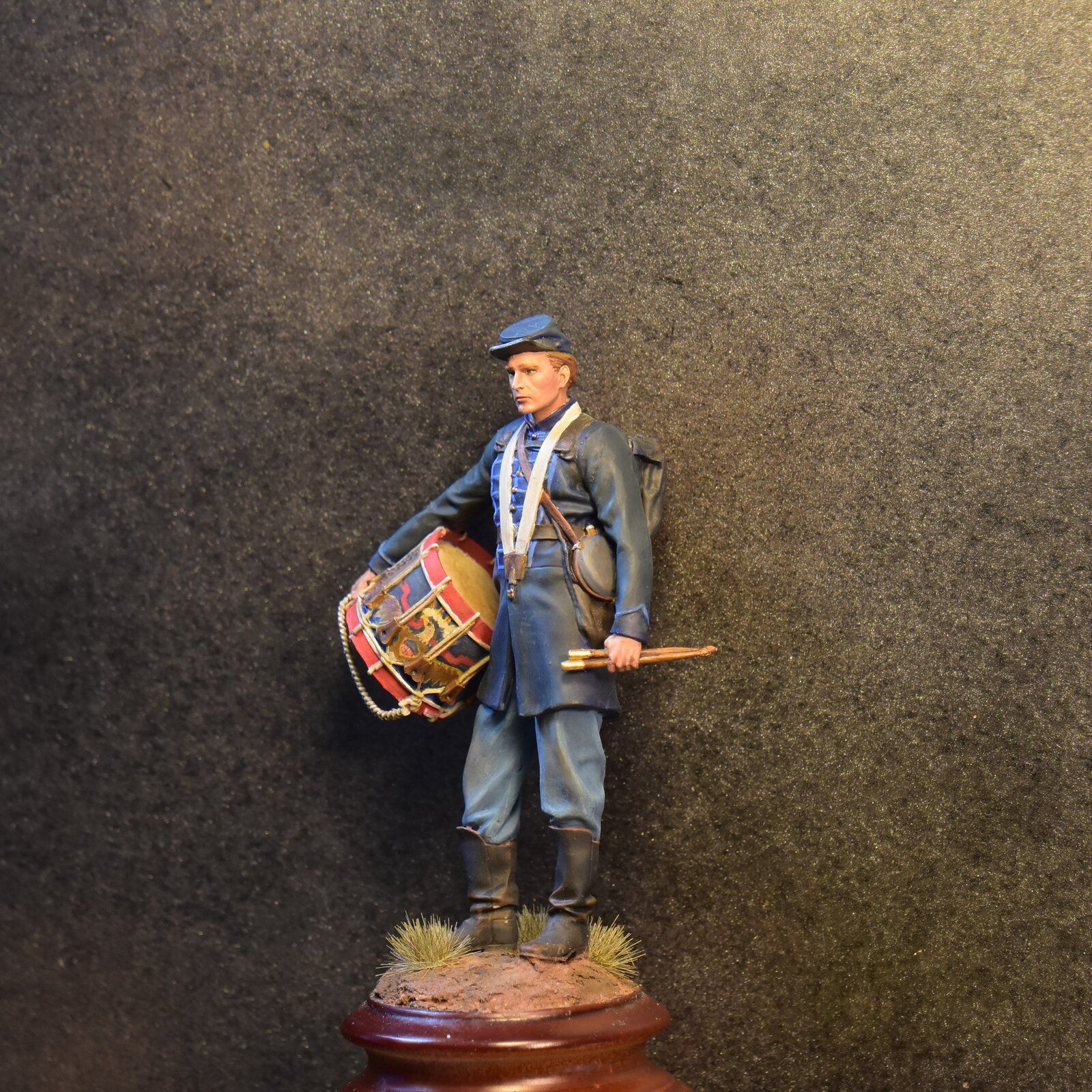 A Union Drummer and a Confederate Officer | Civil War Games & Miniatures